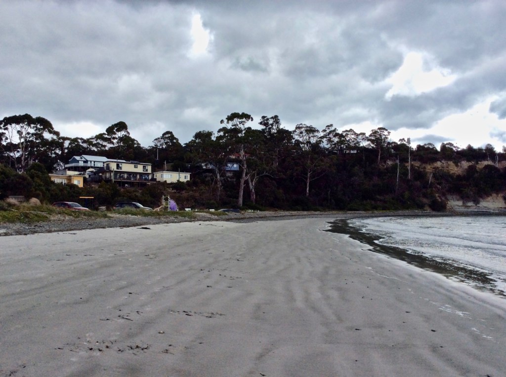Tasmanian Beaches – Tasmanian Beaches: Exploring the Coast on Foot, by ...